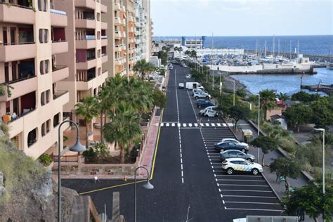 La avenida Colón estrena nueva disposición de aparcamientos para