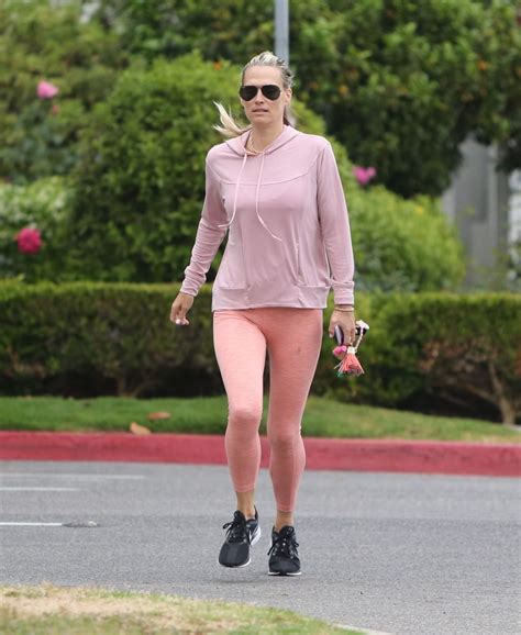 Molly Sims Sexy 22 Photos Thefappening