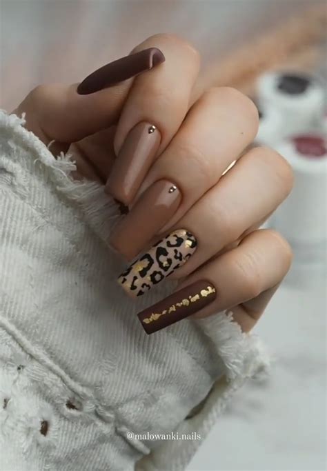 Fall Nail Art Designs Featuring A Calm Aesthetic Emerlyn Closet