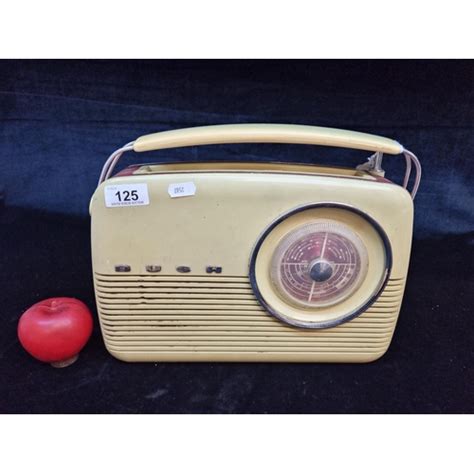 A Fantastic Battery Operated Bush Receiver Type Etr 92t Radio