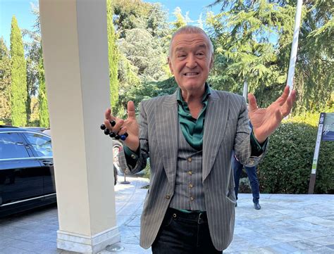 Gigi Becali a spart o sumă importantă din banii de la UEFA şi le a