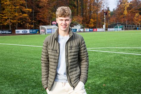 Fotball Sport Sindre 16 Knuser Haalands Målstatistikk Jeg Må