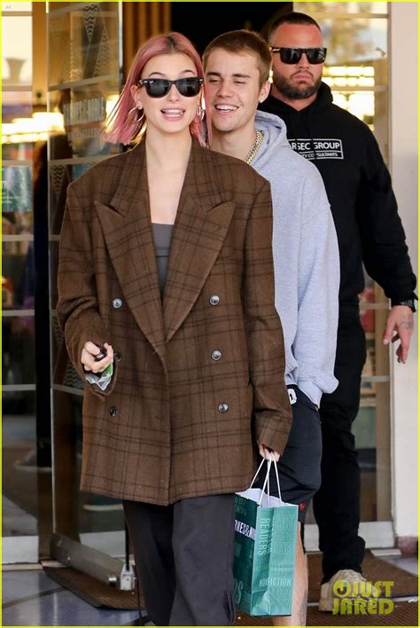 Full Sized Photo Of Justin Bieber Hailey Baldwin Kiss After Book