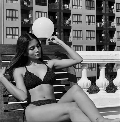 Akanksha 🤎 Akankshaofficial • Instagram Photos And Videos