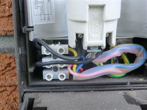 Wiring For Outside Security Light Pir Diynot Forums
