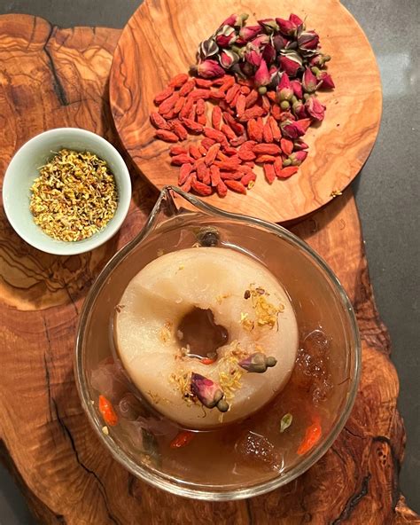 Chinese Medicinal Skin Clearing Pear Dessert Soup • Alice Sun