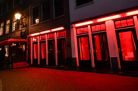 Amsterdam Looks To Ban Red Light District Sex Workers From Windows