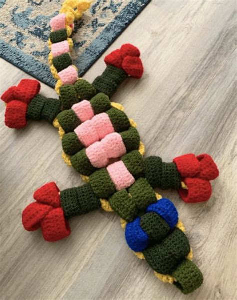 38 Cool And Hilarious Crochet Projects That Prove It Aint Just Your
