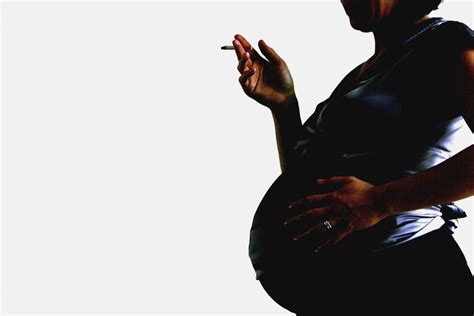 Study Smoking While Pregnant Can Cause Early Puberty Long Term Health Effects In Girls Wtop
