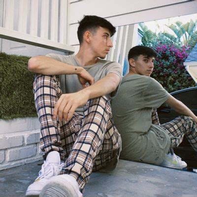 Simplistic Noah Wiki Bio Age Height Net Worth Girlfriend Updated