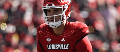 College Football Notre Dame Vs Louisville Odds Lines And Props