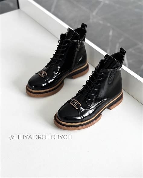 ЖІНОЧЕ ШКІРЯНЕ ВЗУТТЯ Черевики з наплакової шкіри вже доступні до замовлення Неймовірний
