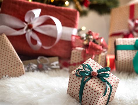 5 Fiocchi Fai Da Te Per I Tuoi Regali Di Natale Dritte Al Punto