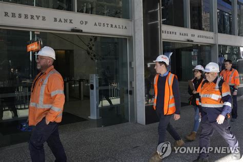 호주 중앙은행 10연속 금리 인상 끝에 36로 금리동결 나무뉴스