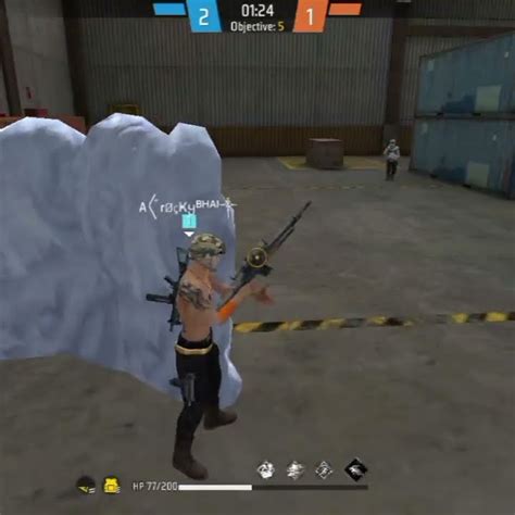Noob Prank With Random Angry Girl 😒 😒 Noob Prank ☑ Random Girl Kick Me