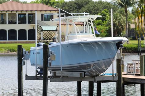 Deco Boat Lifts Sales And Installation Ocean One Marine
