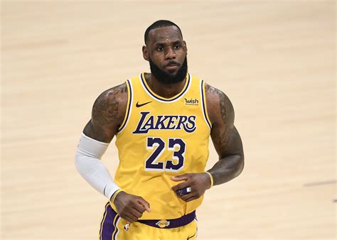 Nba Twitter Mercilessly Mocks Lebron James With Cancun Memes After