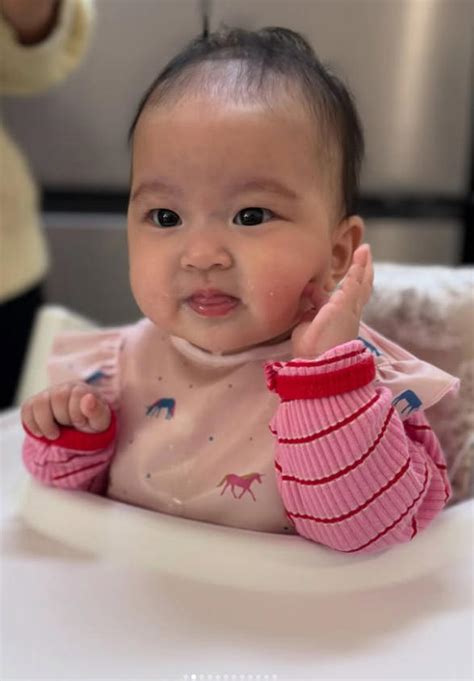 이지훈♥아야네 인형같은 딸 생후 167일 이유식 시작하니 살 빠지고 더 예뻐져”