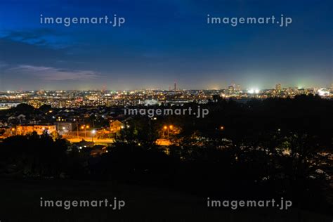 東京都多摩市 聖蹟桜ヶ丘桜ヶ丘公園ゆうひの丘からの夜景の写真素材 202544492 イメージマート