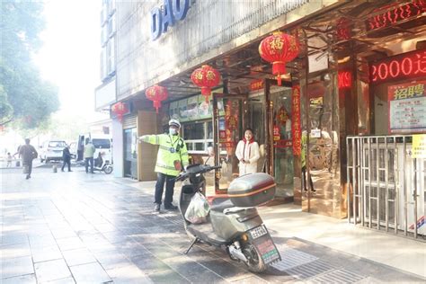 严管电动车乱停乱放 三峡宜昌网