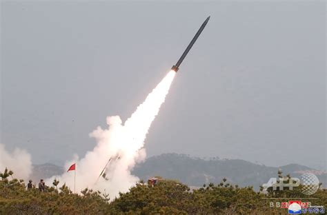 北朝鮮、4日の飛翔体発射はロケット砲などの「攻撃演習」 Kcna 写真6枚 国際ニュース：afpbb News