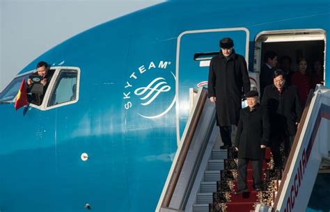 Генсек ЦК Компартии Вьетнама прибыл в Москву РИА Новости Медиабанк