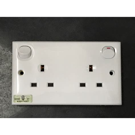 Crown 13a 250v Ac 2 Gang Twin Double Flush Switched Socket Outlet Plug