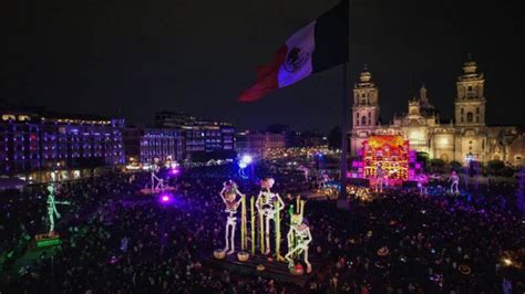 Inauguran Ofrenda Monumental de Día de Muertos Procesión en CDMX UnoTV