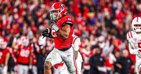 Kendall Milton Spearheads Dominant Georgia Attack On Senior Day