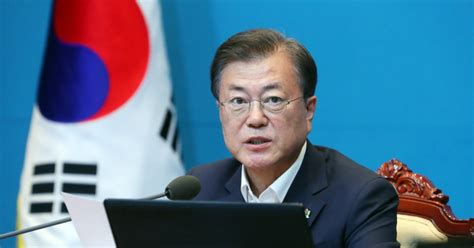 [속보] 문 대통령 위안부 운동 부정하는 시도 옳지 않아
