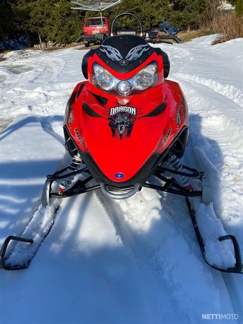 Polaris 700 Switchback Polaris Dragon Switchback 700 700 Cm³ 2007 Liminka Moottorikelkka