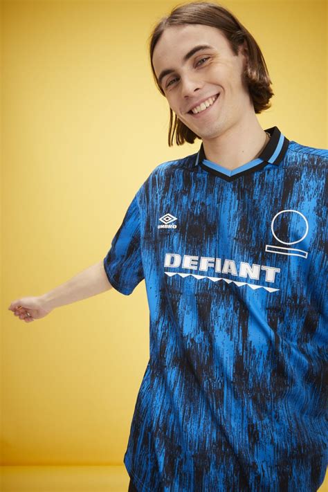 Umbro kommt mit stylishen Looks | Shots Magazin
