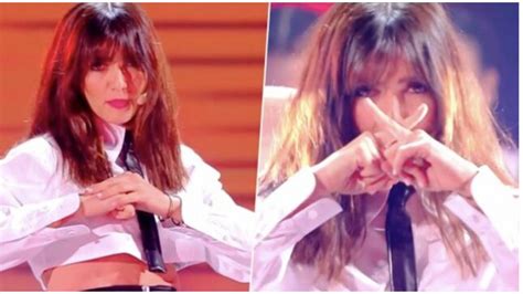 Ambra Angiolini Vince Con Tappartengo Il Disco Doro Dopo Quasi 30 Anni