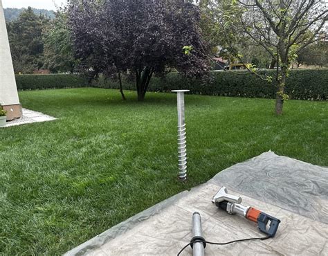 PROJEKTI Zemeljski vijaki Sončna elektrarna Glamping Nadstrešek