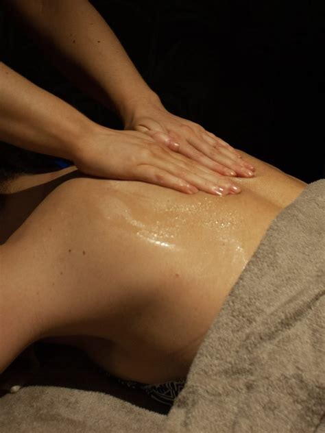 Full Body Deep Tissue Massage Stretch And Align