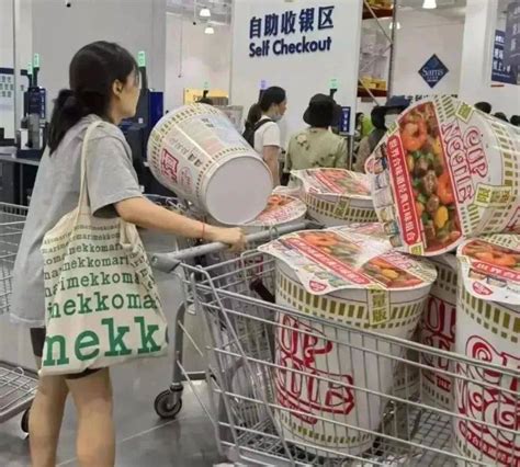 一个泡面桶炒到1999元仍遭疯抢，市监部门介入山姆销售深圳