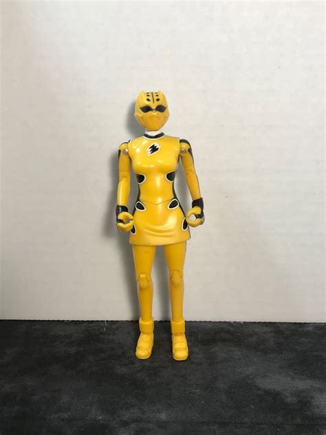 Power Rangers Jungle Fury Yellow Ranger Toys