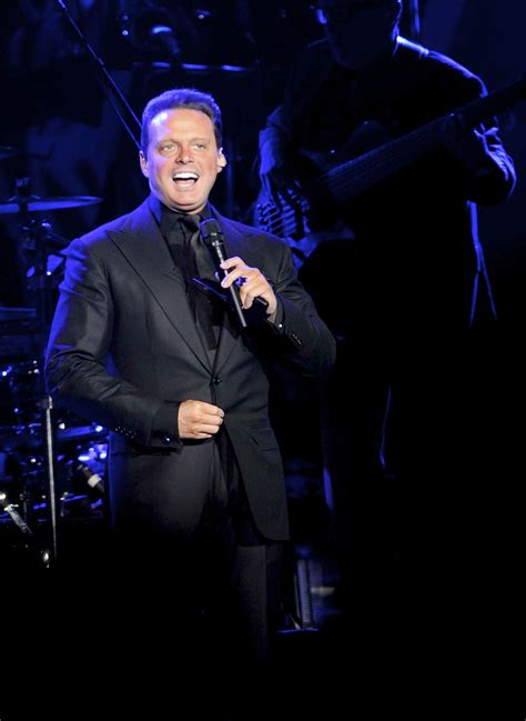 Aracely Arámbula Luis Miguel Rey Cucaracho Actriz Cantante