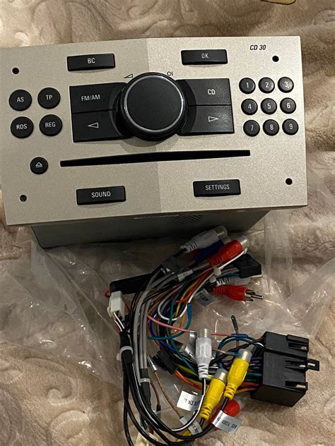 Sistem audio pentru opel astra H