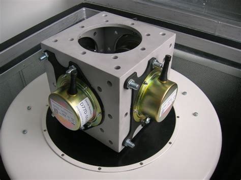 Shaker Vibration Testing Machine Fixture Jig Toolling Cube Mount