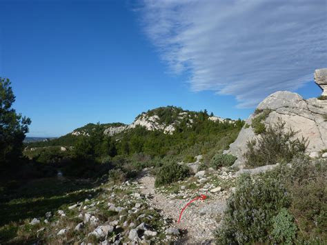 Topo Randos Montagne Les Caisses De Jean Jean 147 M Et Le Castellas