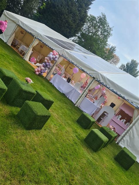 Grass Cube Seating Bybrook