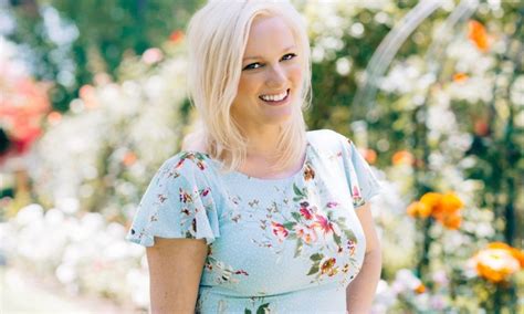 Meet Laura Hunter Drago Of New Girl Pictures In Santa Clarita Voyage