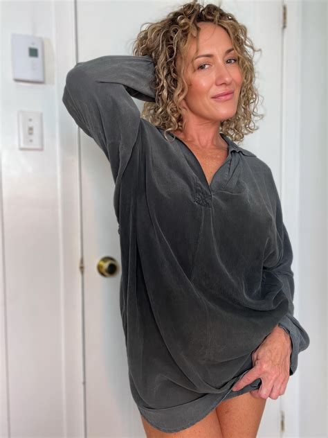 Its Cold Outside Letd Stay Home And Cuddle Rcanadianmilf