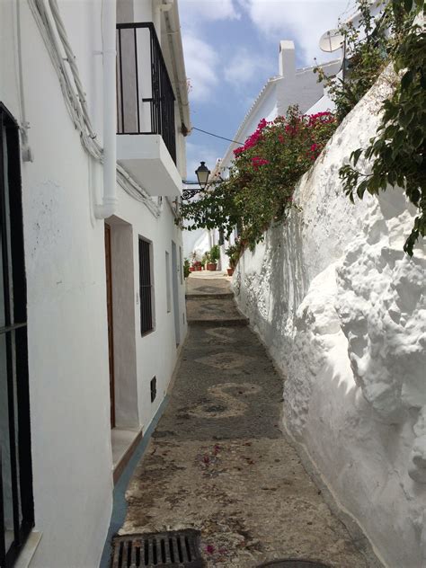 무료 이미지 도로 거리 도시 골목 벽 제한된 마을 유럽 시골집 재산 레인 수로 스페인 하부 구조