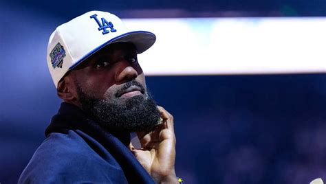 Lebron James Will Miss Opening Night Of Nba Season