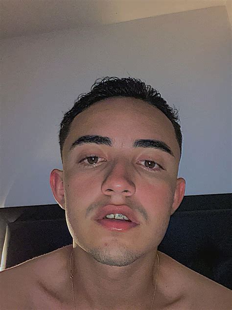 Vídeos Sexuales Y Shows De Cámaras Grabados De Badboy0910 Stripchat