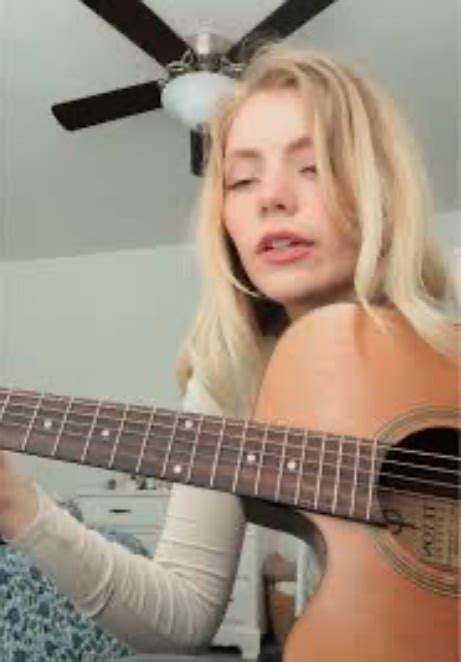 Elyse Alexander Image