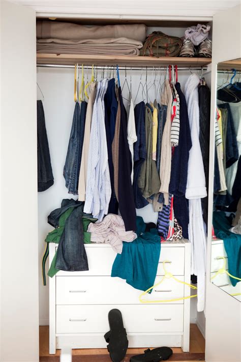 Top Tips For Decluttering Your Bedroom And Why It S Important