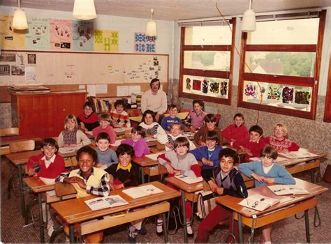 Photo De Classe Cm1 De 1986 Ecole Pierre Et Marie Curie Cleon